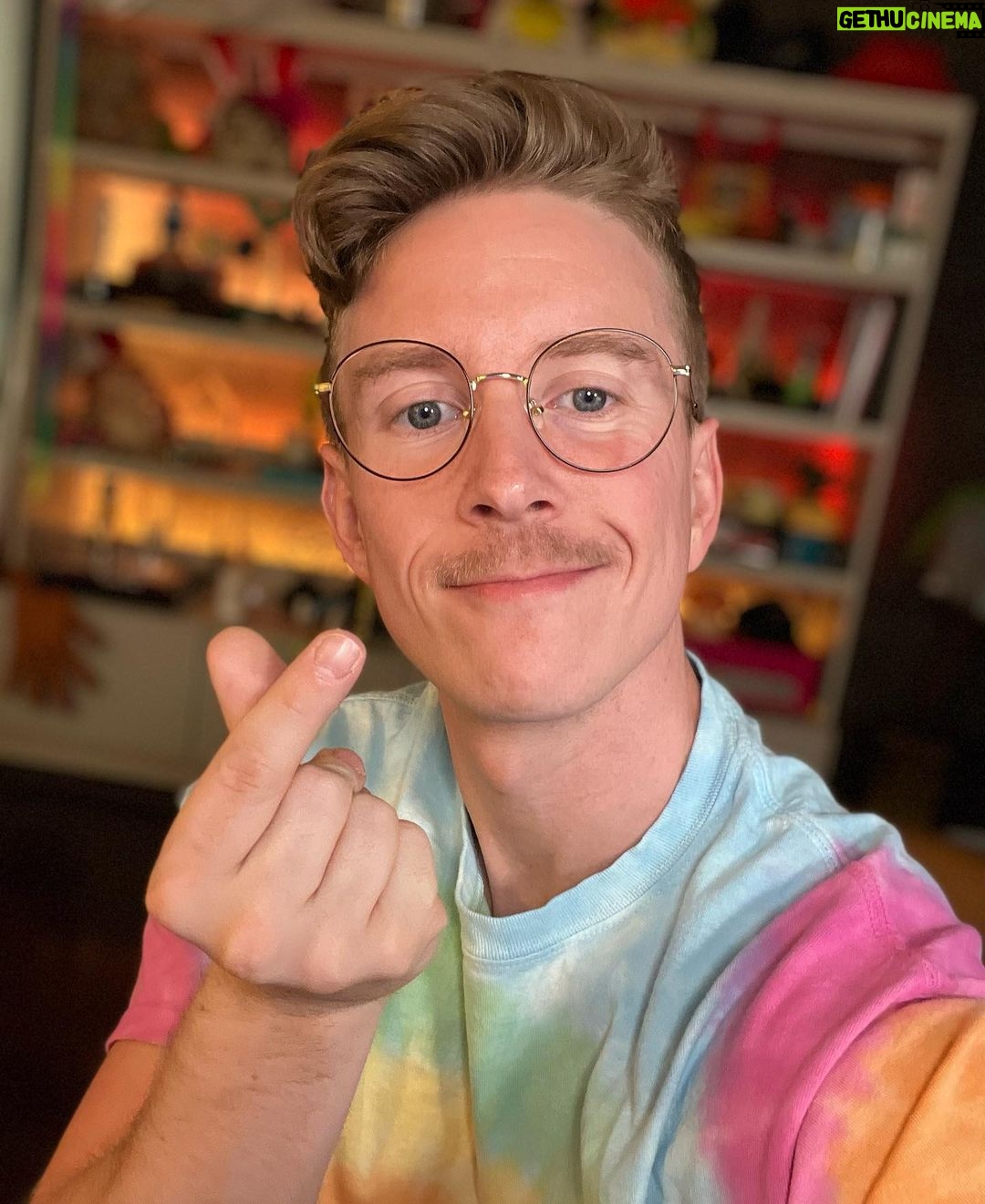 Actor Tyler Oakley HD Instagram Photos and Wallpapers August 2022 ...