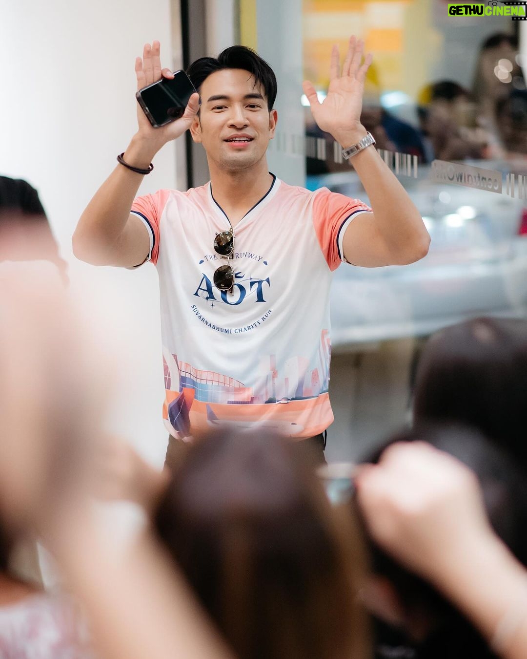 Actor Warintorn Panhakarn HD Instagram Photos and Wallpapers February ...