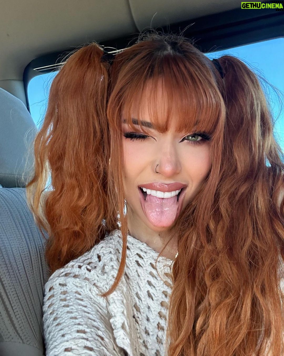 Yeri Mua Instagram – TRAKAAAAAAA🤪🍒💋 Muchas fotos por q andamos ...