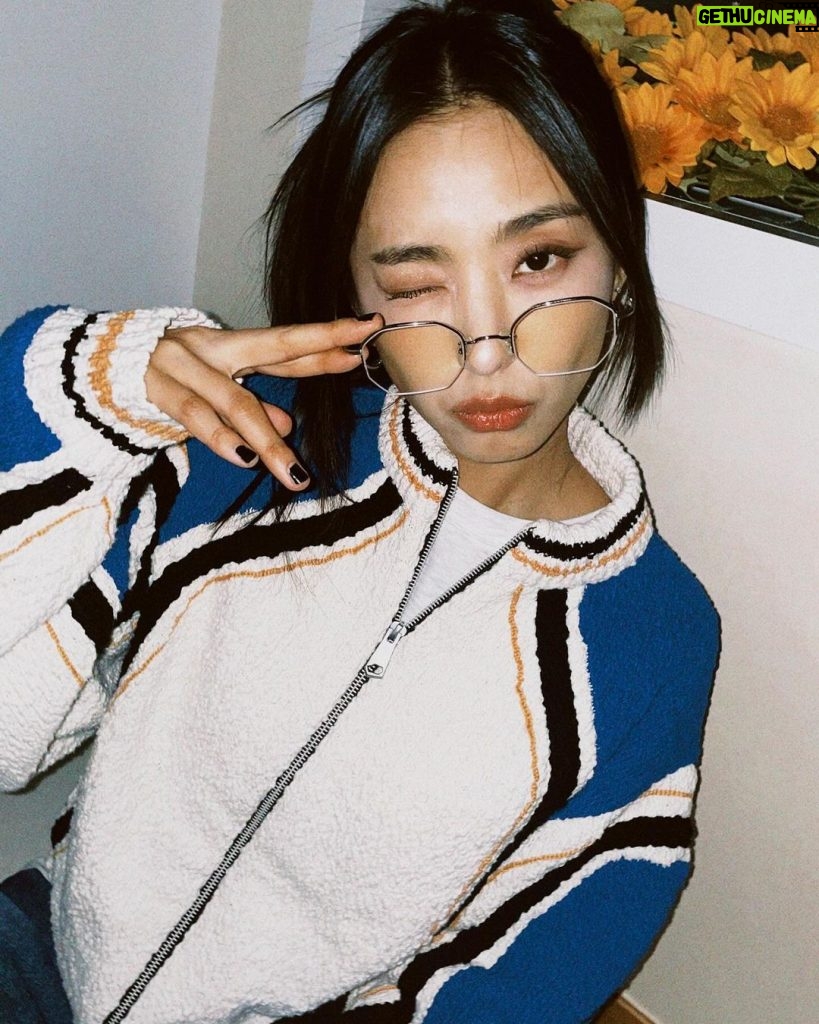 Actress Yoon Bo-ra HD Instagram Photos and Wallpapers March 2024 ...