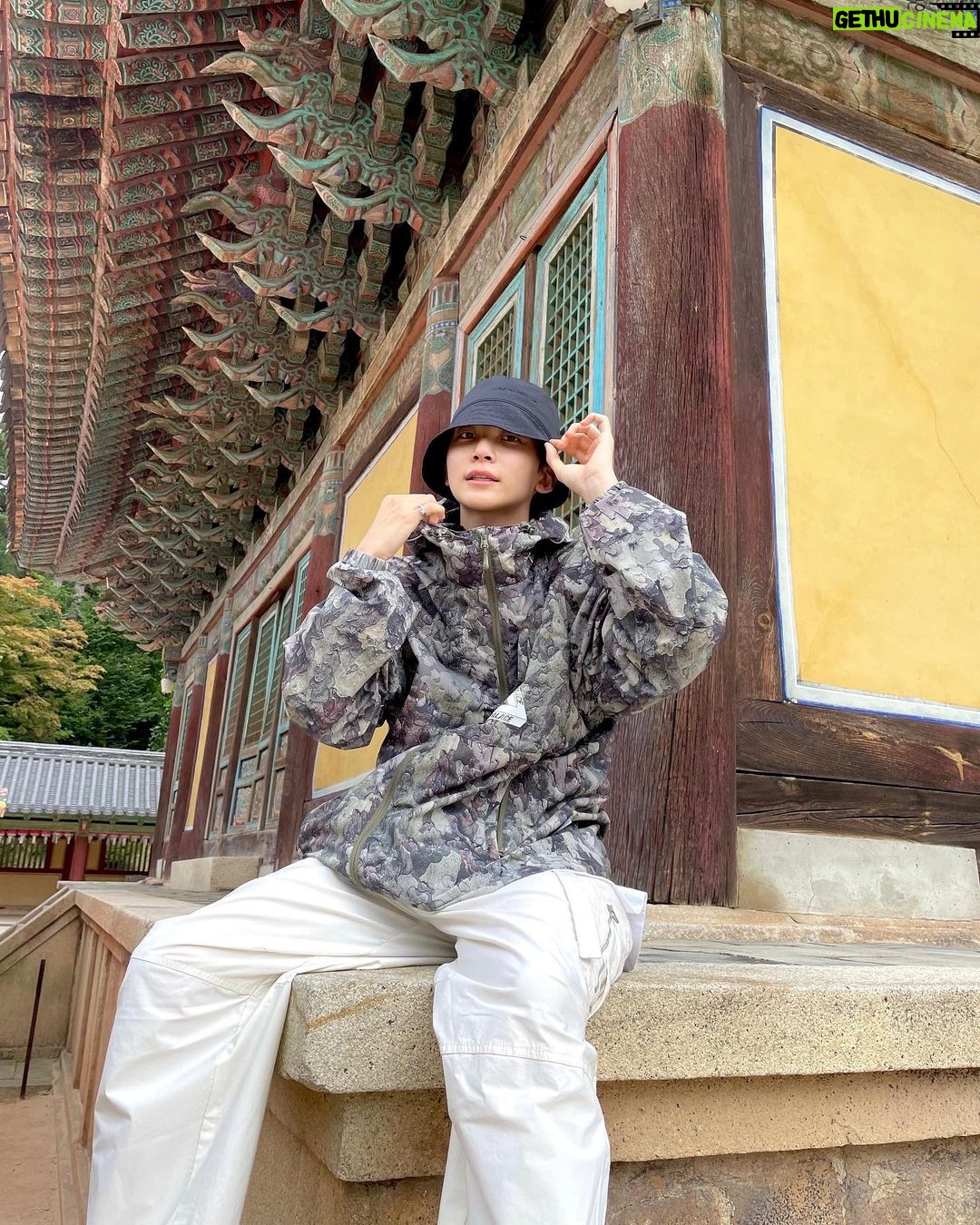 Yoon Jeong-han Instagram – 경주 가기🥱 | Gethu Cinema