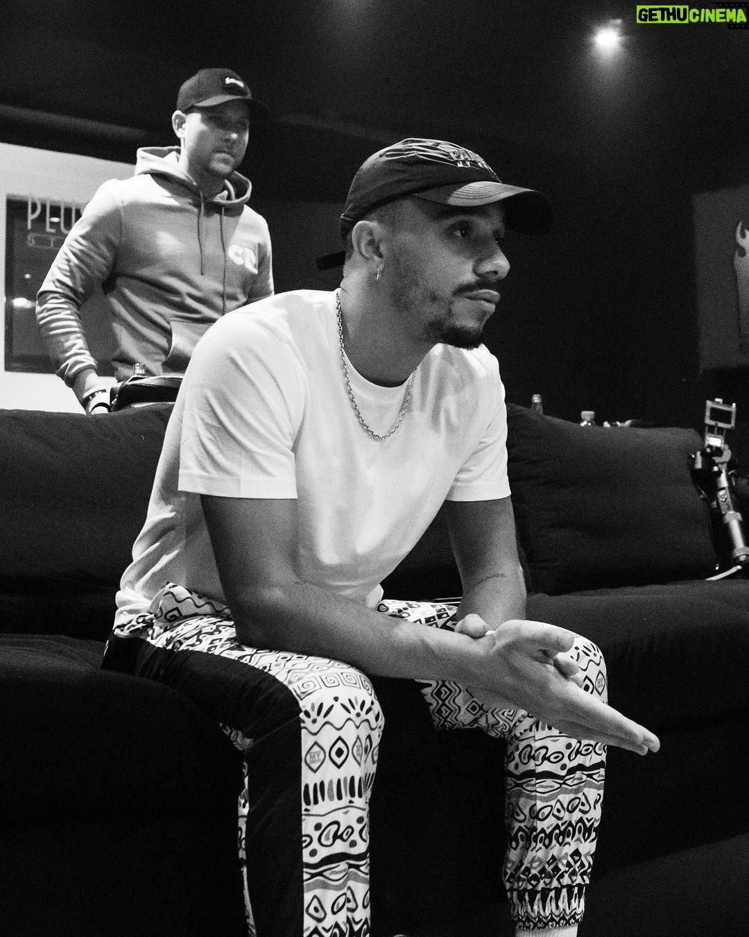 Actor Yvick Letexier HD Instagram Photos and Wallpapers February 2021 ...