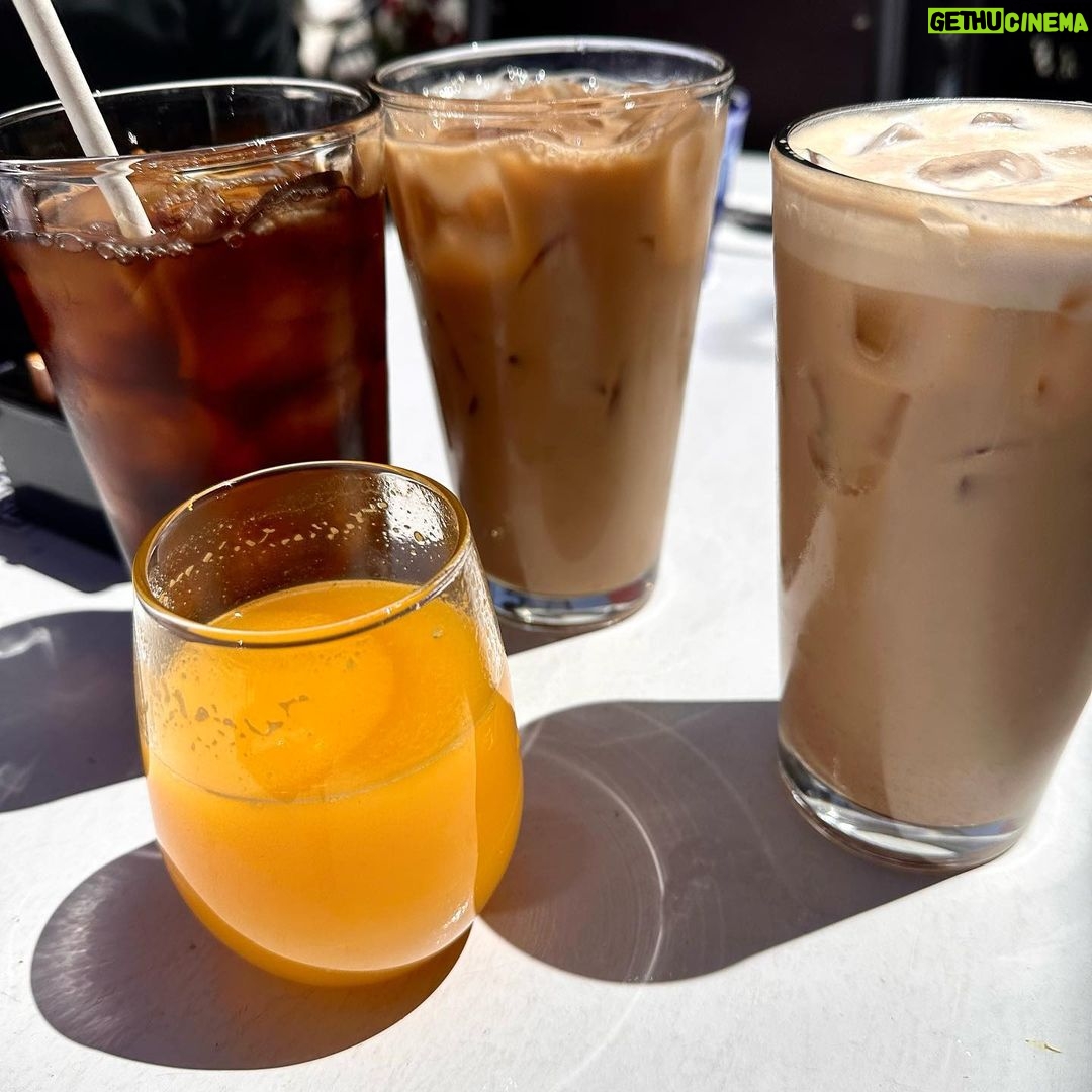 Alexandra Cooper Instagram – guurl things | Gethu Cinema