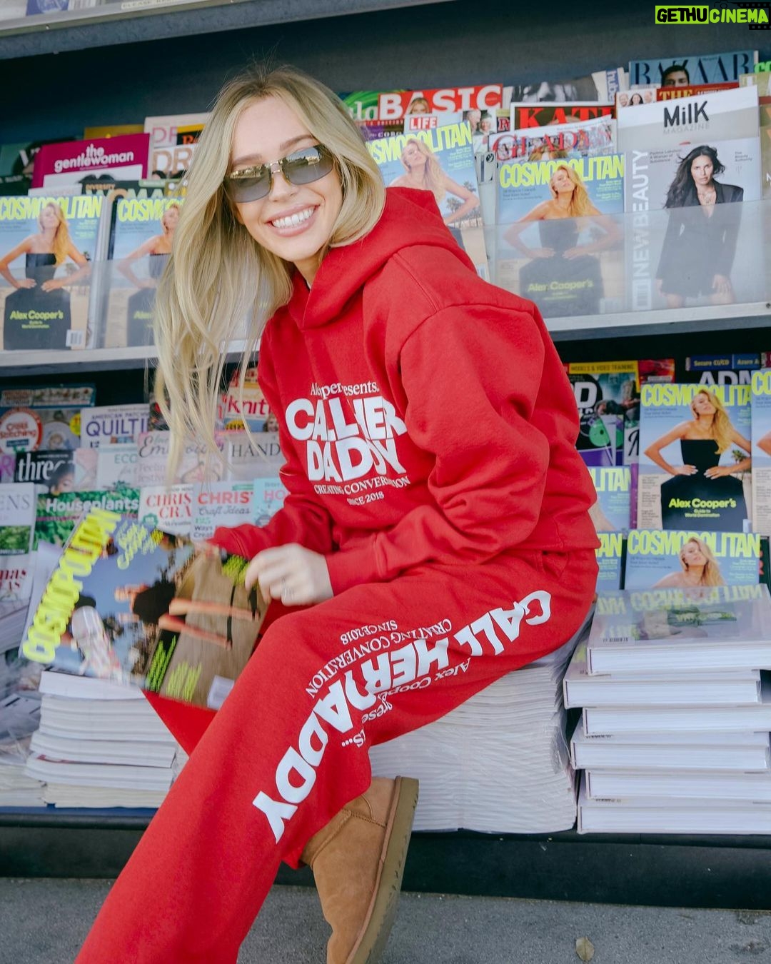 Actress Alexandra Cooper HD Instagram Photos and Wallpapers December ...