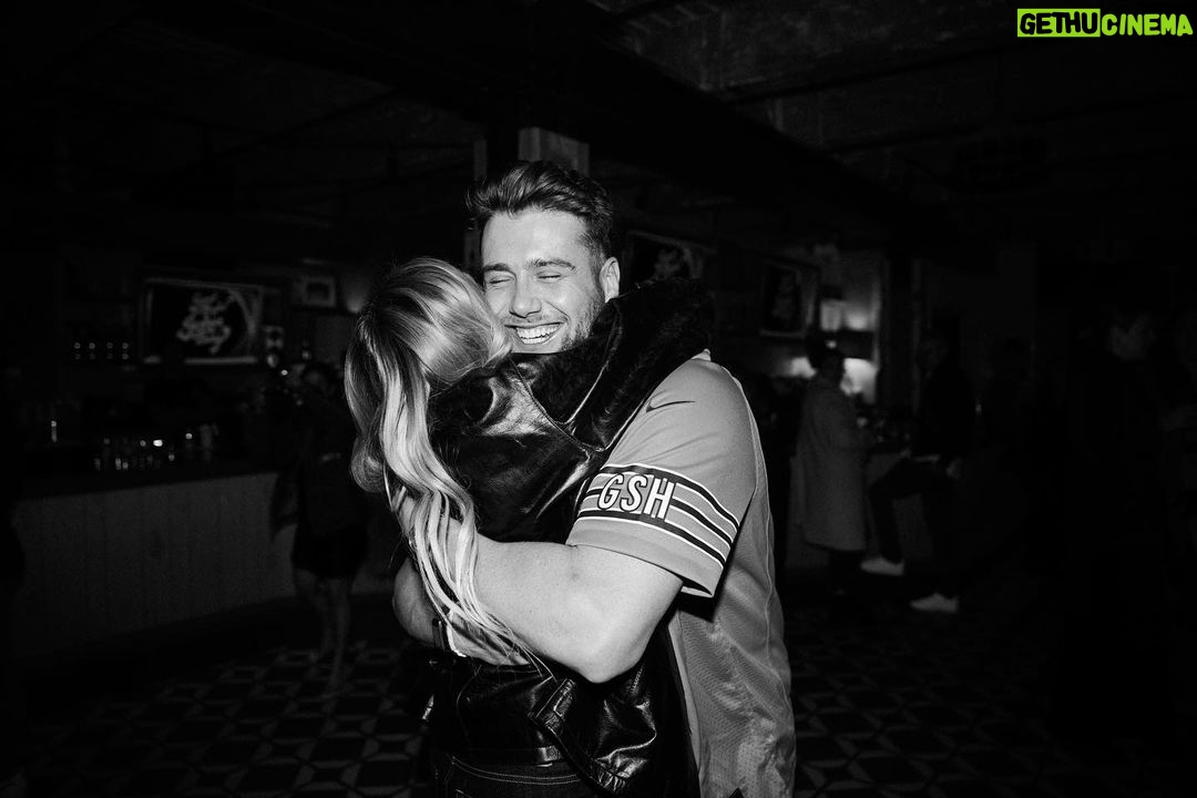 Alexandra Cooper Instagram – an @unwell night in Chicago with my ...