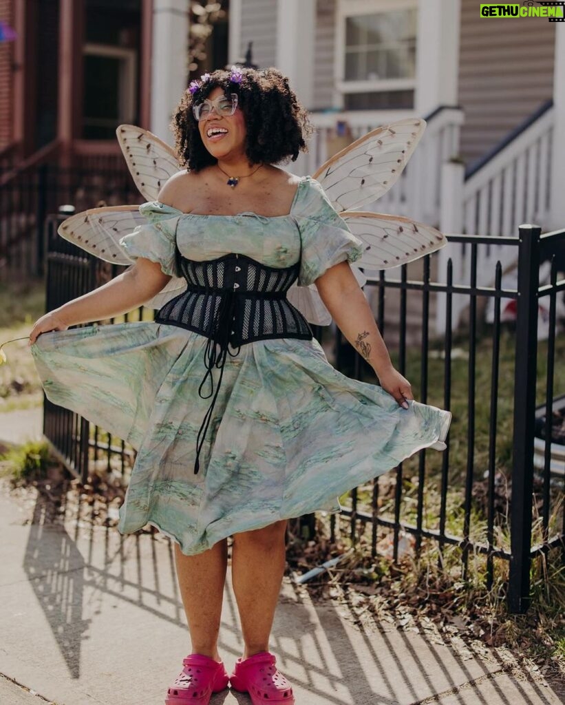 Actress Alexis Nikole Nelson HD Instagram Photos and Wallpapers April ...