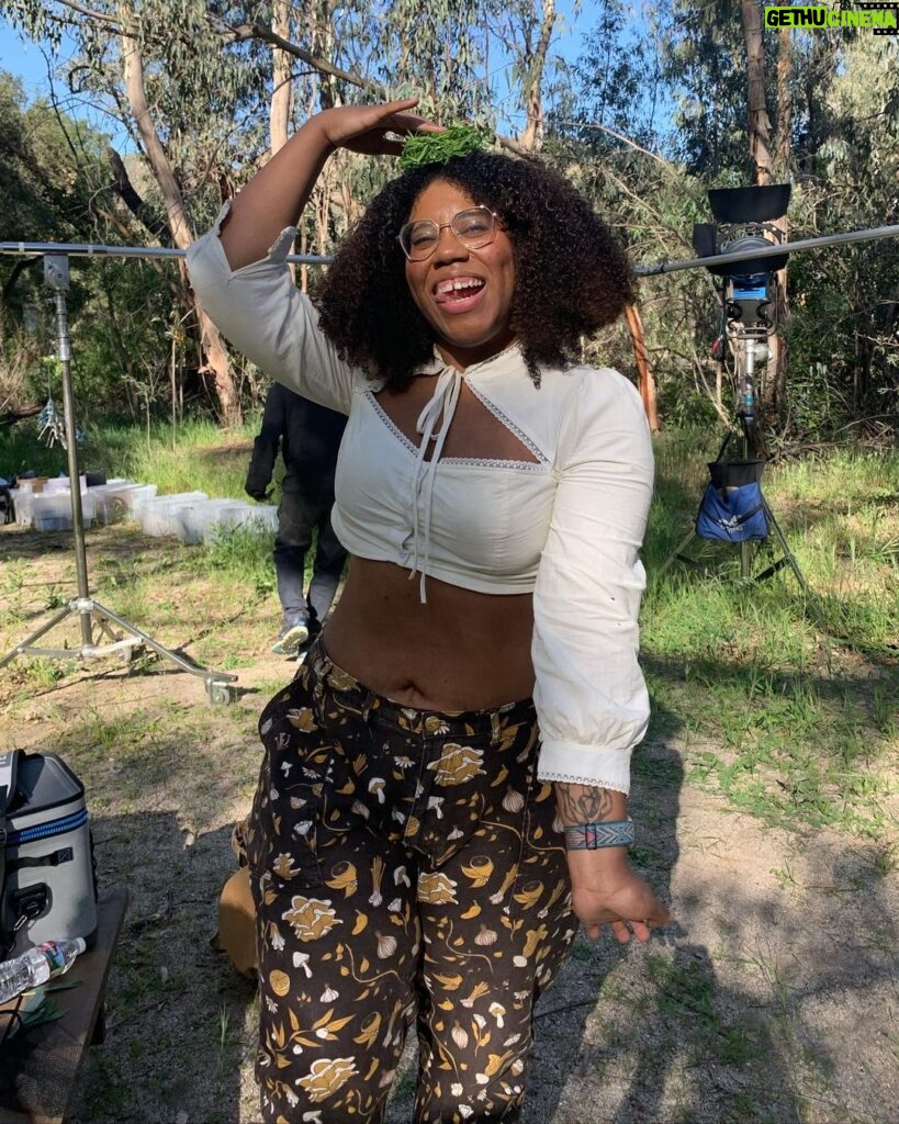 Actress Alexis Nikole Nelson HD Instagram Photos and Wallpapers April ...