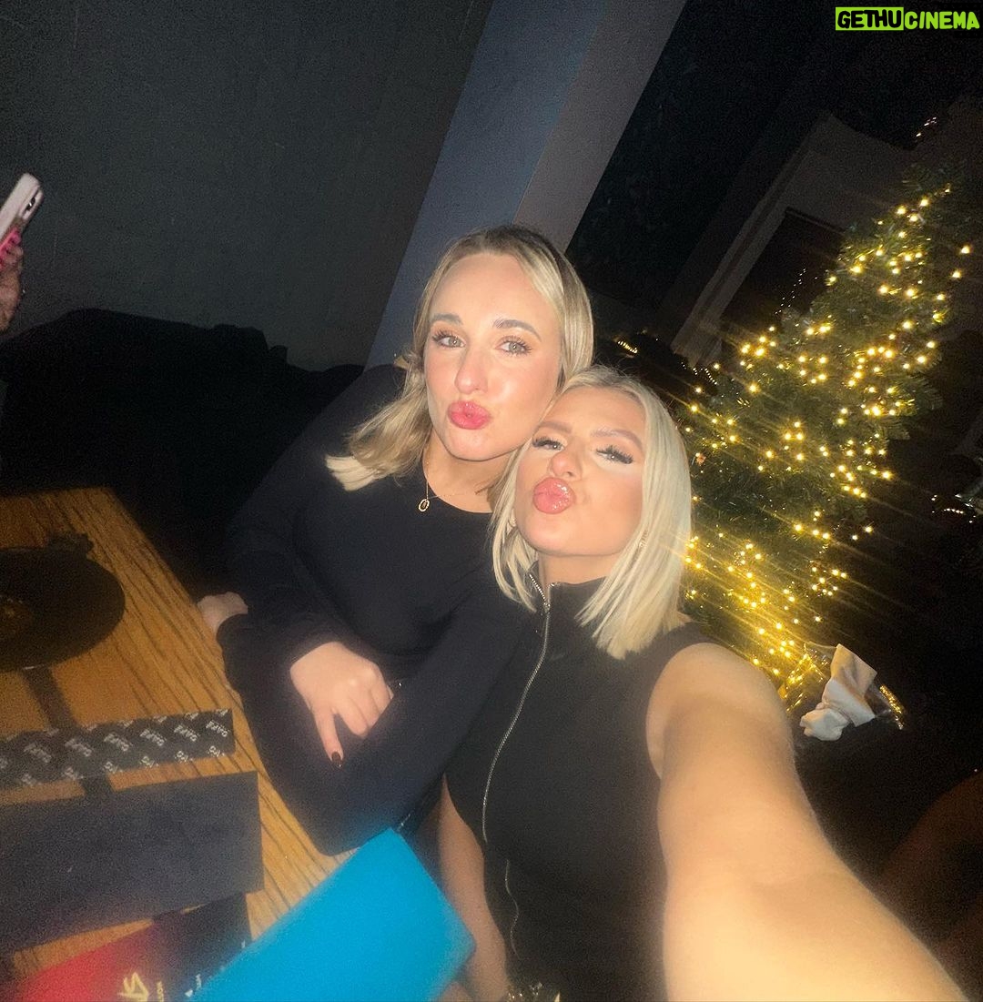 Chloe Burrows Instagram – My fav trip yet with an actual bunch of ...