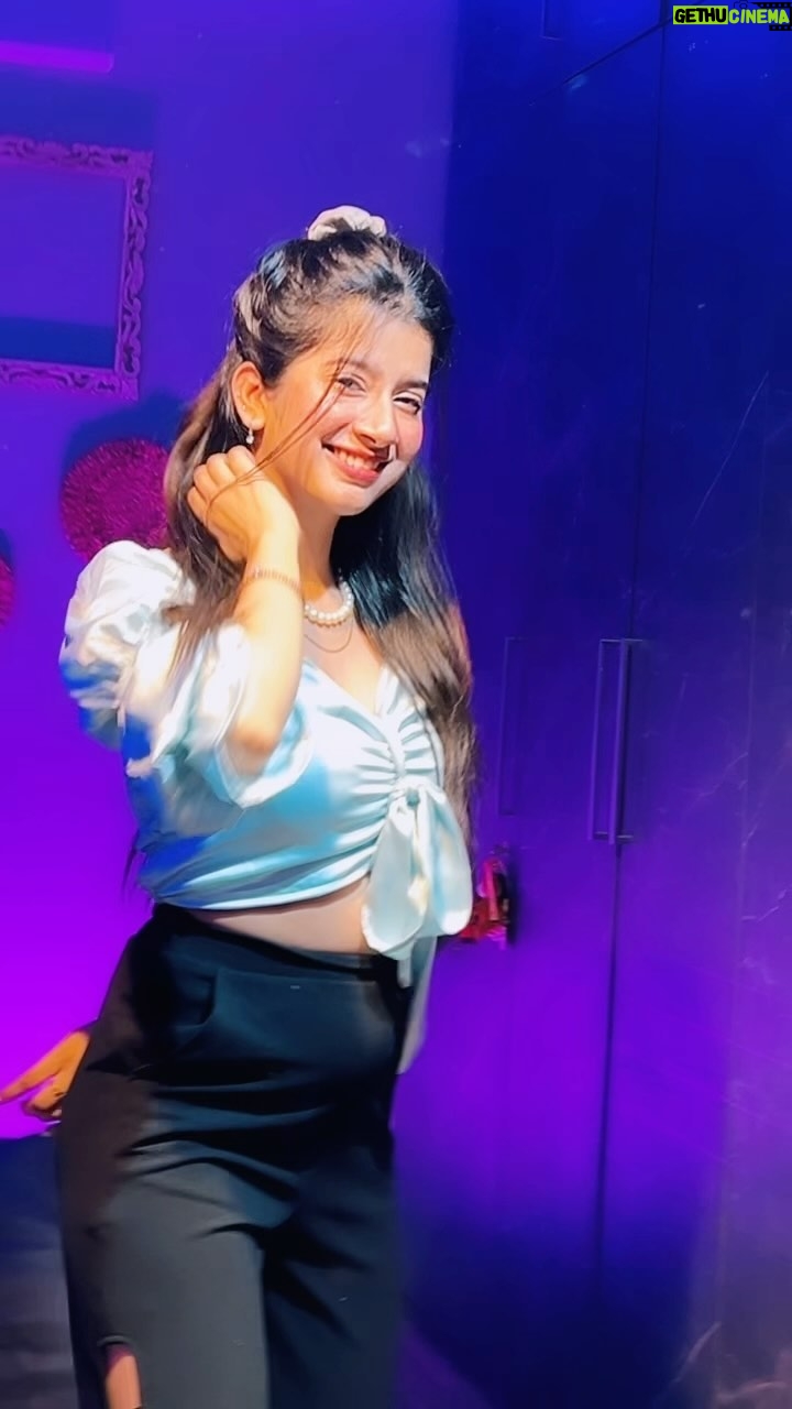 Actress Divya Sharma HD Instagram Photos and Wallpapers March 2024 ...