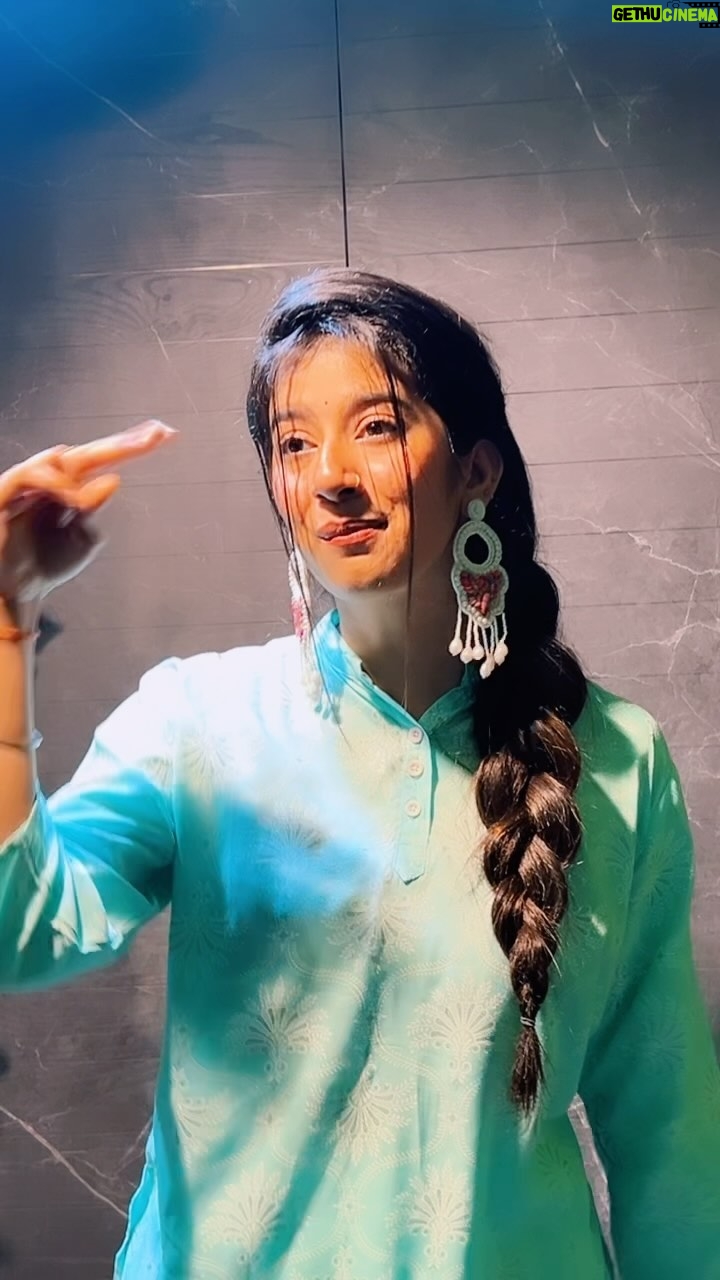 Actress Divya Sharma HD Instagram Photos and Wallpapers March 2024 ...