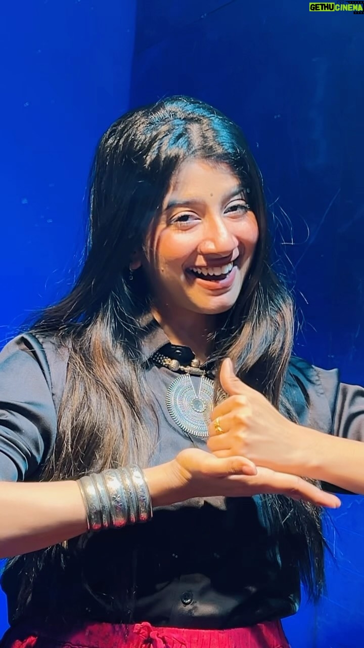 Actress Divya Sharma HD Instagram Photos and Wallpapers January 2024 ...