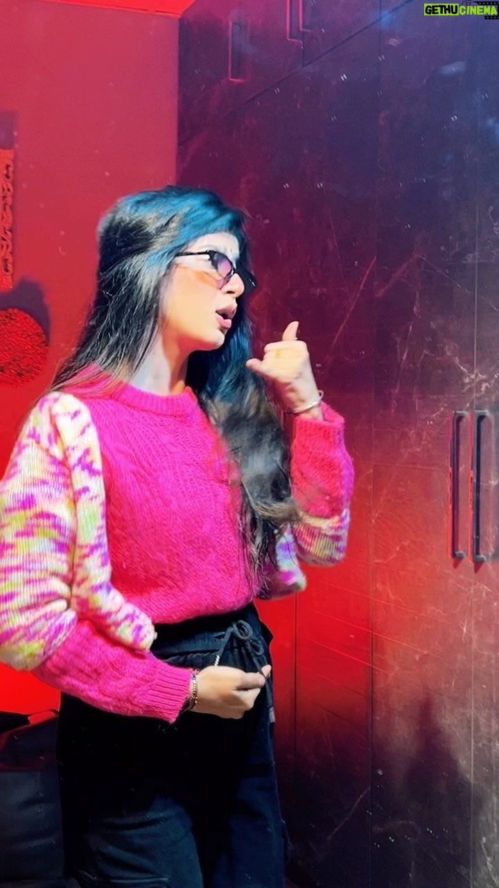 Actress Divya Sharma HD Instagram Photos and Wallpapers January 2024 ...