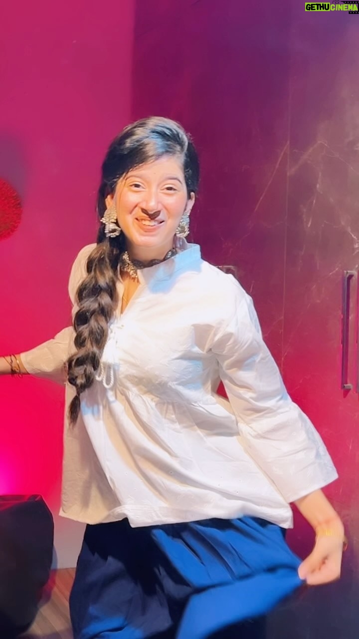 Actress Divya Sharma HD Instagram Photos and Wallpapers March 2024 ...