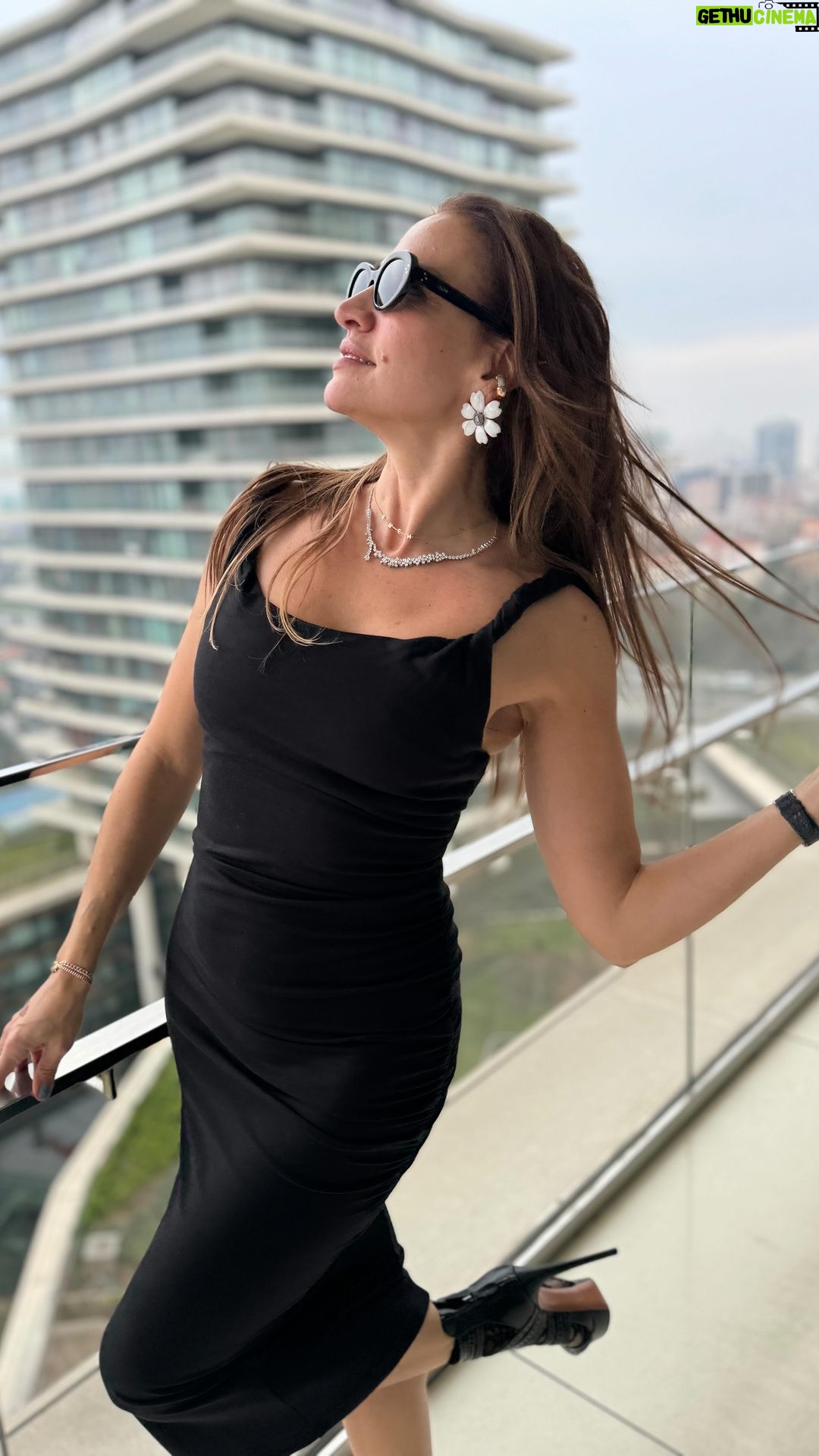 Actress Ebru Akel HD Instagram Photos and Wallpapers March 2024 | Gethu ...