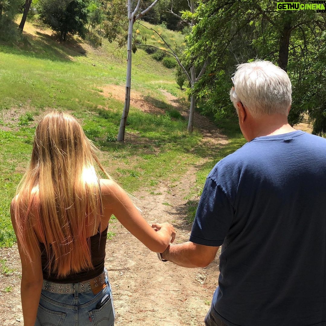 Emily Skinner Instagram – Happy father’s day to the ultimate aloha man☯ ...