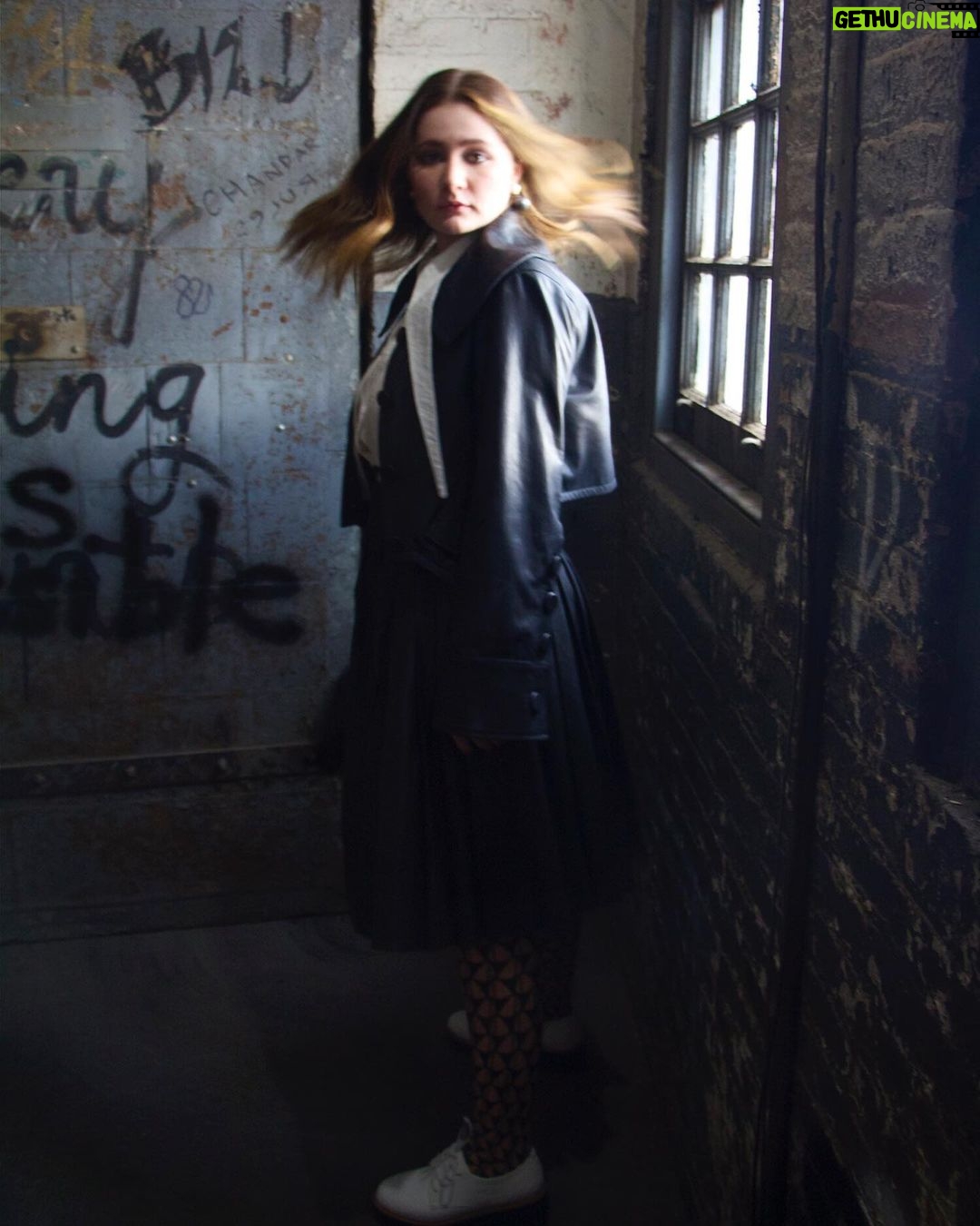 Emma Kenney Instagram – Au naturel, clearly. @the.baremag @tina_turnbow Brooklyn, New York ...