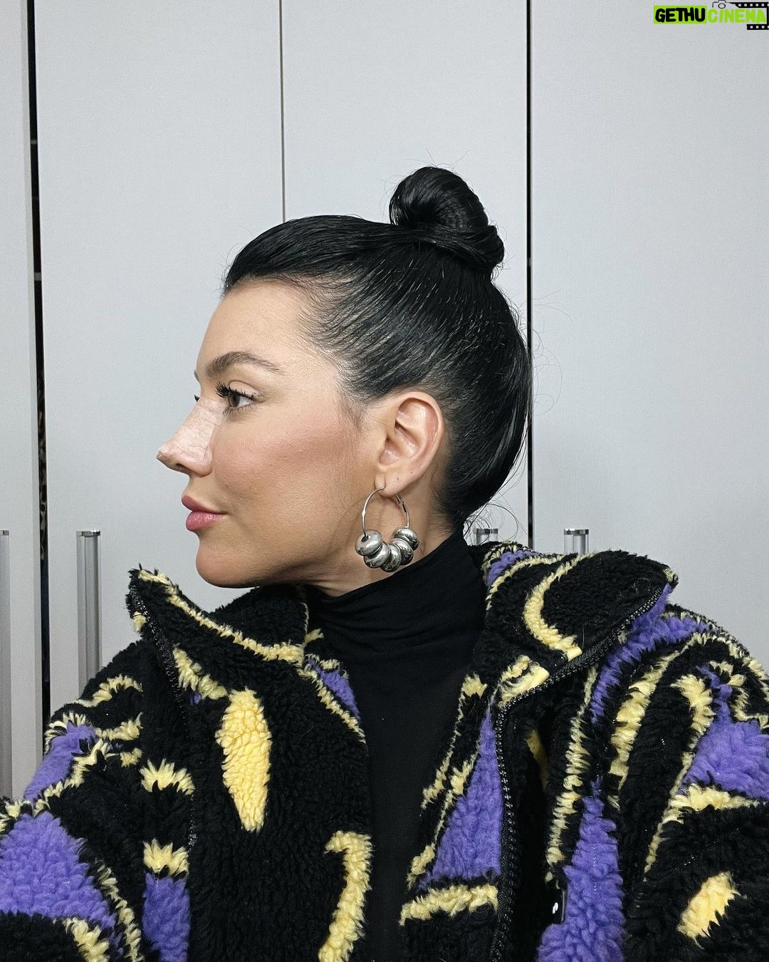 Gabrielle Prado Instagram – oi, achei perdidas na rola da câmera. 🦕 São ...