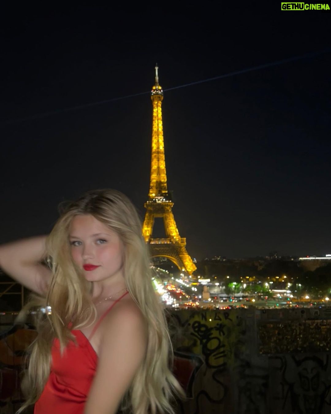 Actress Isabella Tena HD Instagram Photos and Wallpapers November 2022 ...