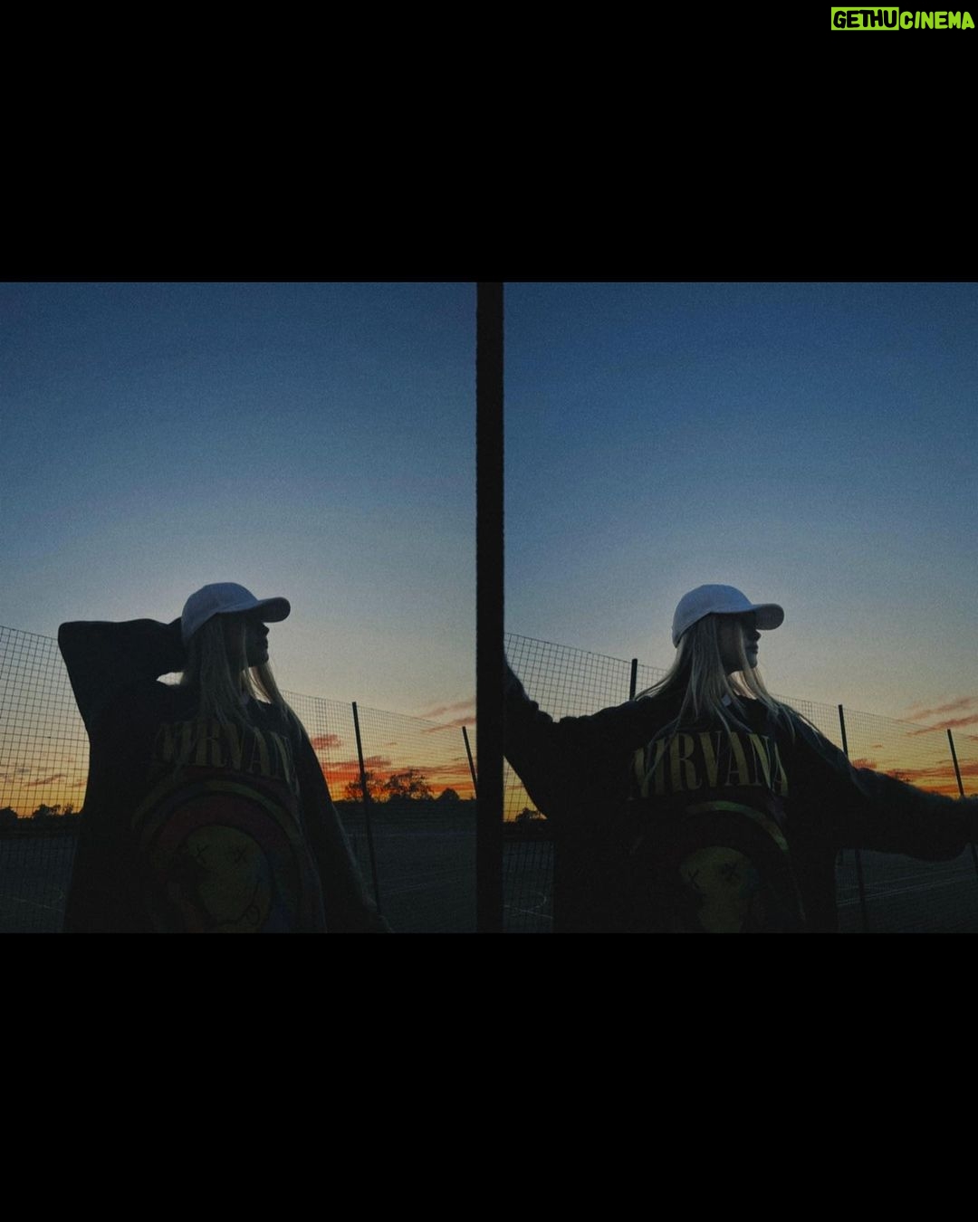 Isabella Tena Instagram – Happy vibes!! :)🇬🇧 London Baby! | Gethu Cinema