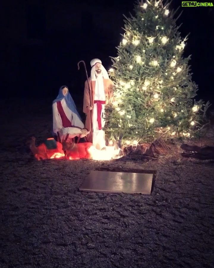 Jennifer Coolidge Instagram – Today is @bobbybonsey birthday… Happy ...