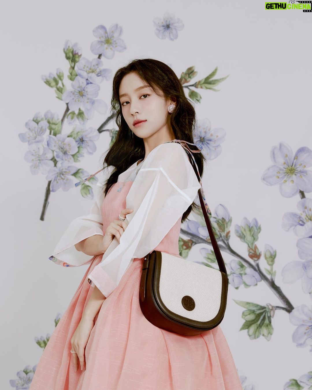 Kang Min-ah Instagram – @marhen.j | Gethu Cinema