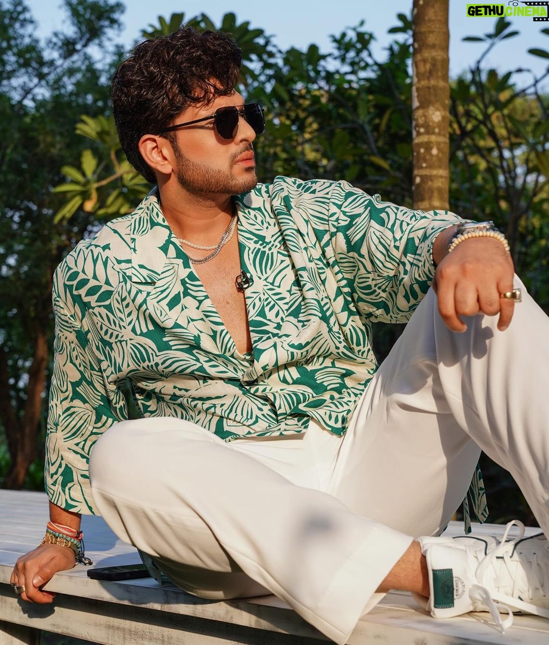 Actor Karan Kundrra HD Instagram Photos and Wallpapers April 2024 ...