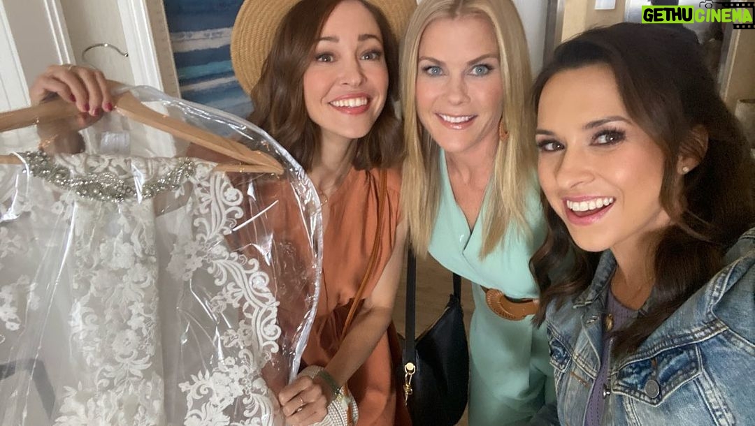 Lacey Chabert Instagram – The Wedding Veil premieres in just 30 minutes ...