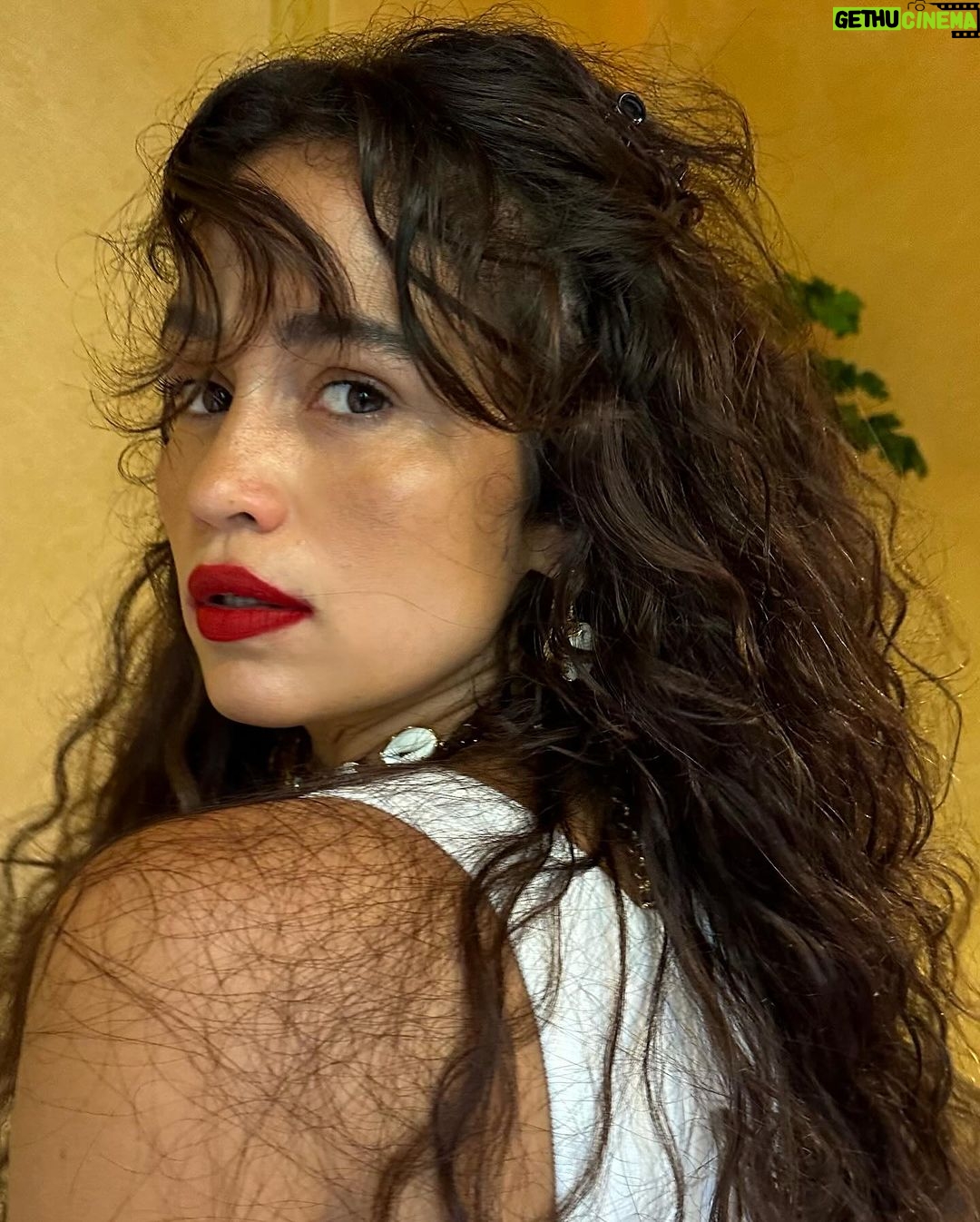 Nanda Costa Instagram – Pode vir quente que a mãe tá on, e a mulher tá ...