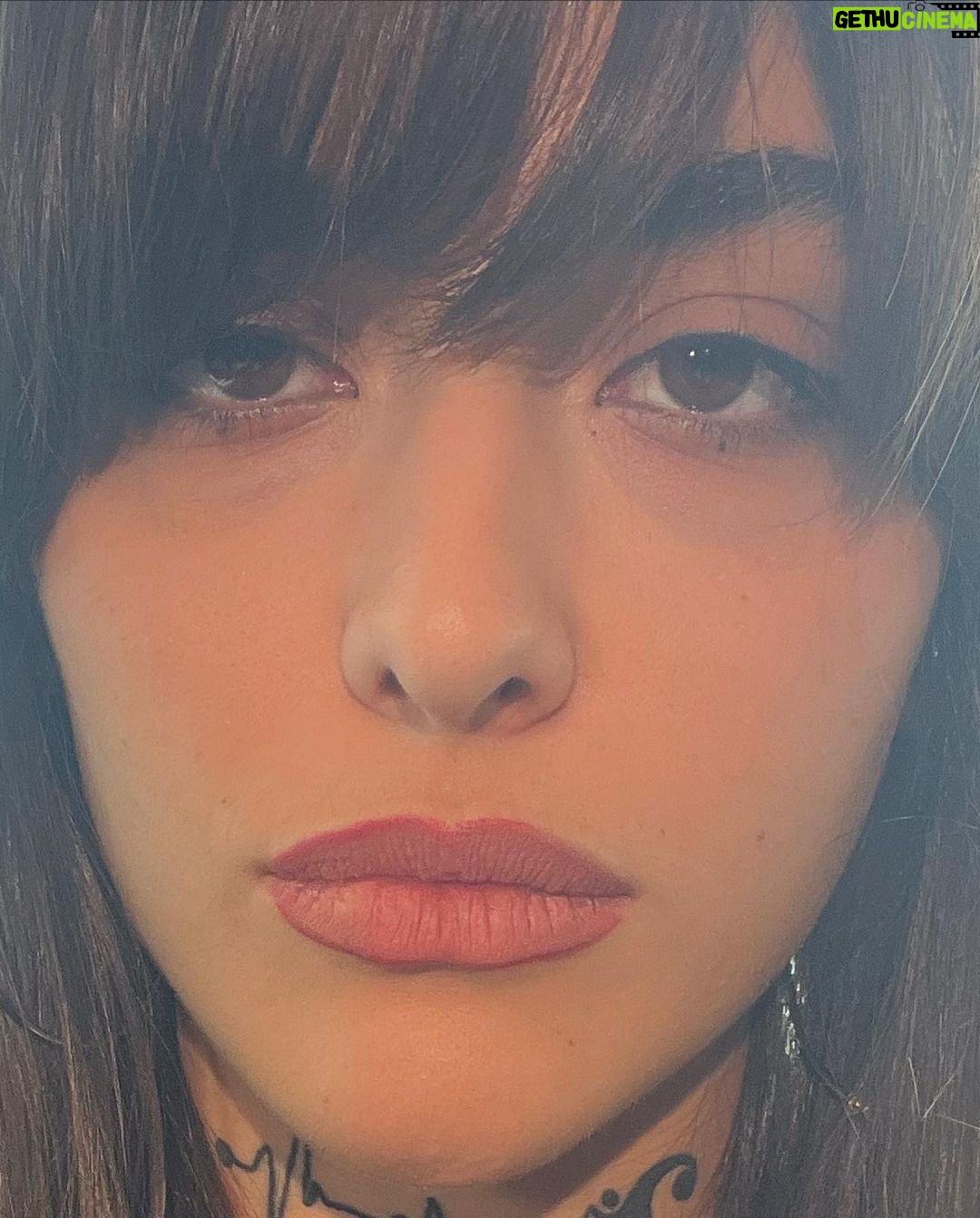 Actress Reyhaneh Parsa HD Instagram Photos and Wallpapers April 2024 ...