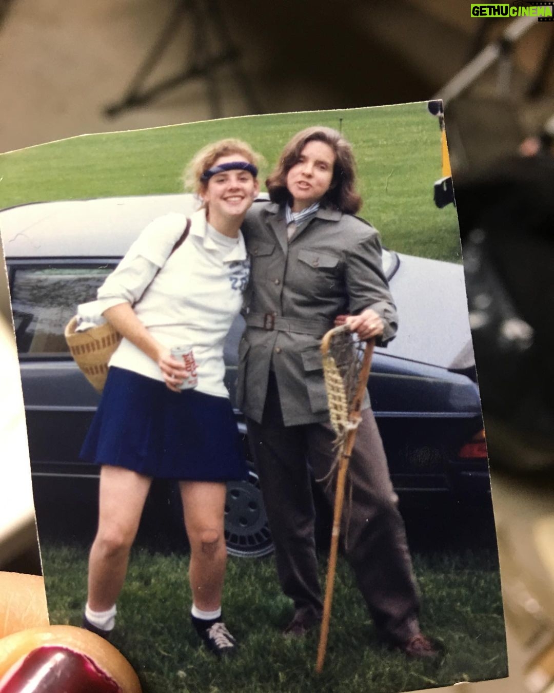 Actress Sarah Rafferty HD Instagram Photos and Wallpapers July 2022 ...