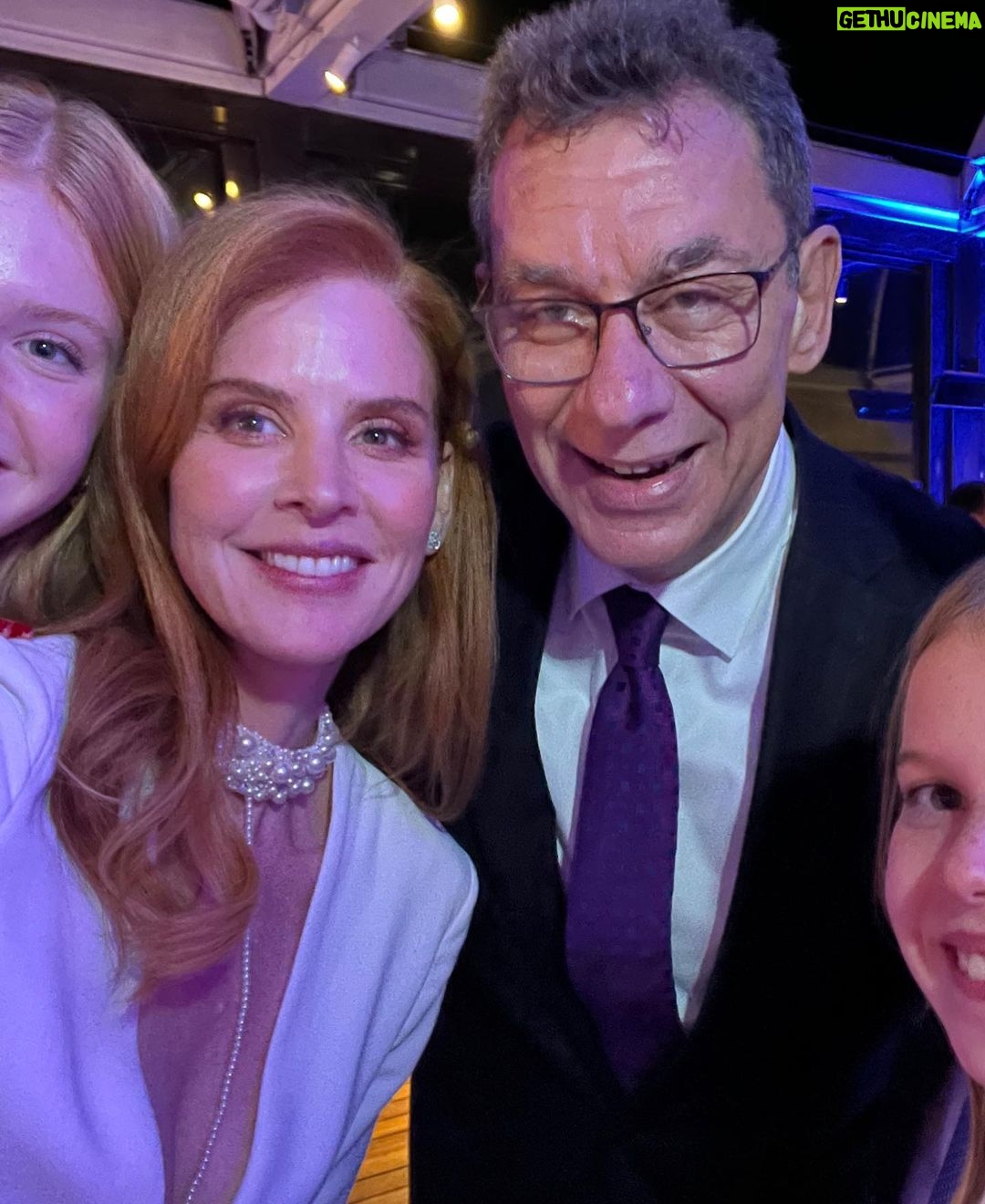 Actress Sarah Rafferty HD Instagram Photos and Wallpapers July 2022 ...