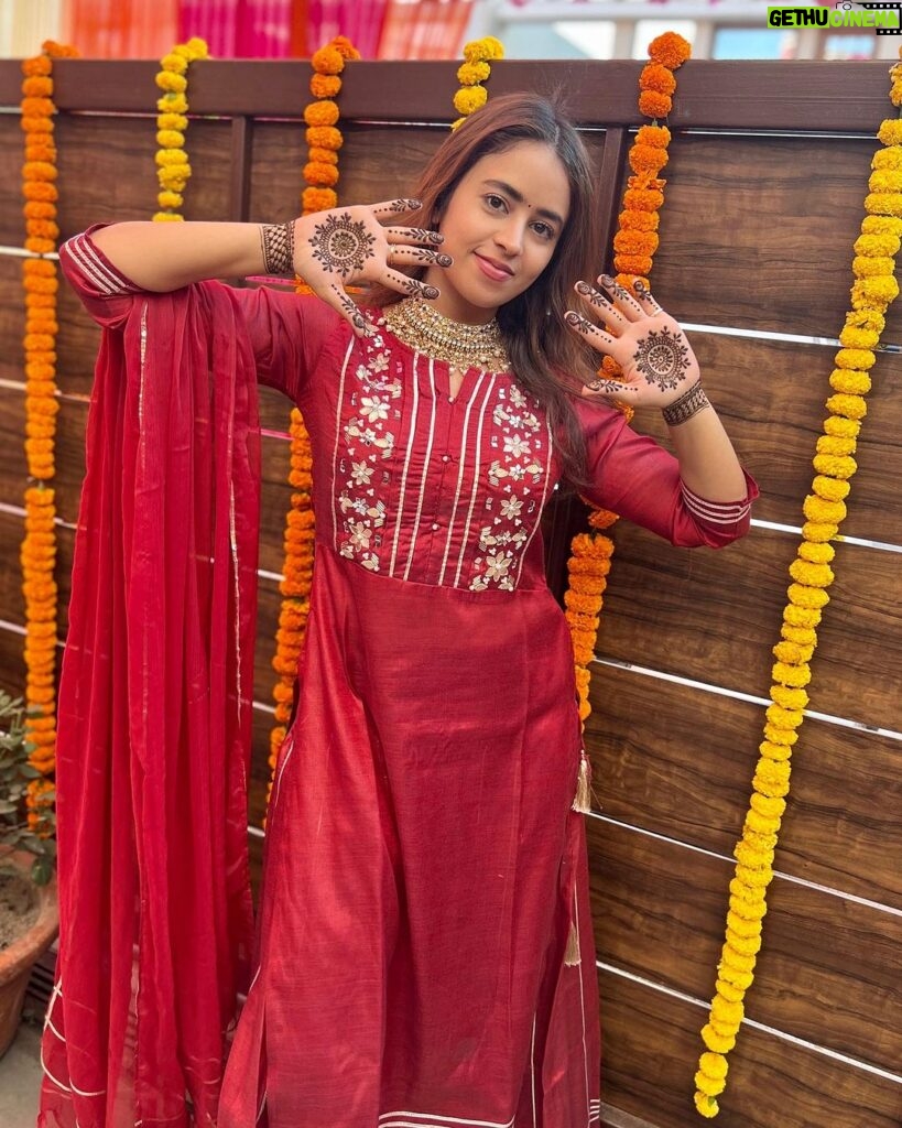Actress Shobhita Rana HD Instagram Photos and Wallpapers April 2024 ...
