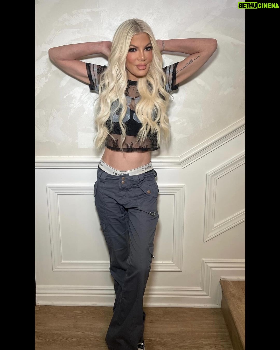 Tori Spelling Instagram – work hard.play hard. repeat. • #quietonset # ...
