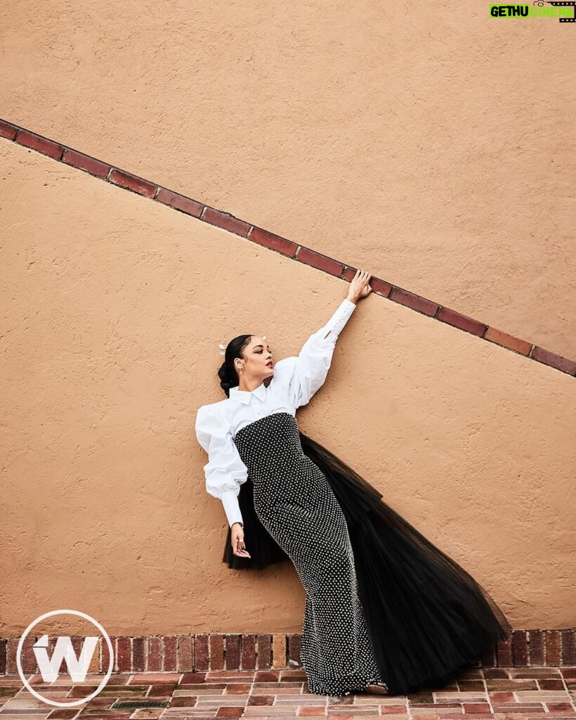 Actress Tessa Thompson HD Instagram Photos and Wallpapers March 2022 ...