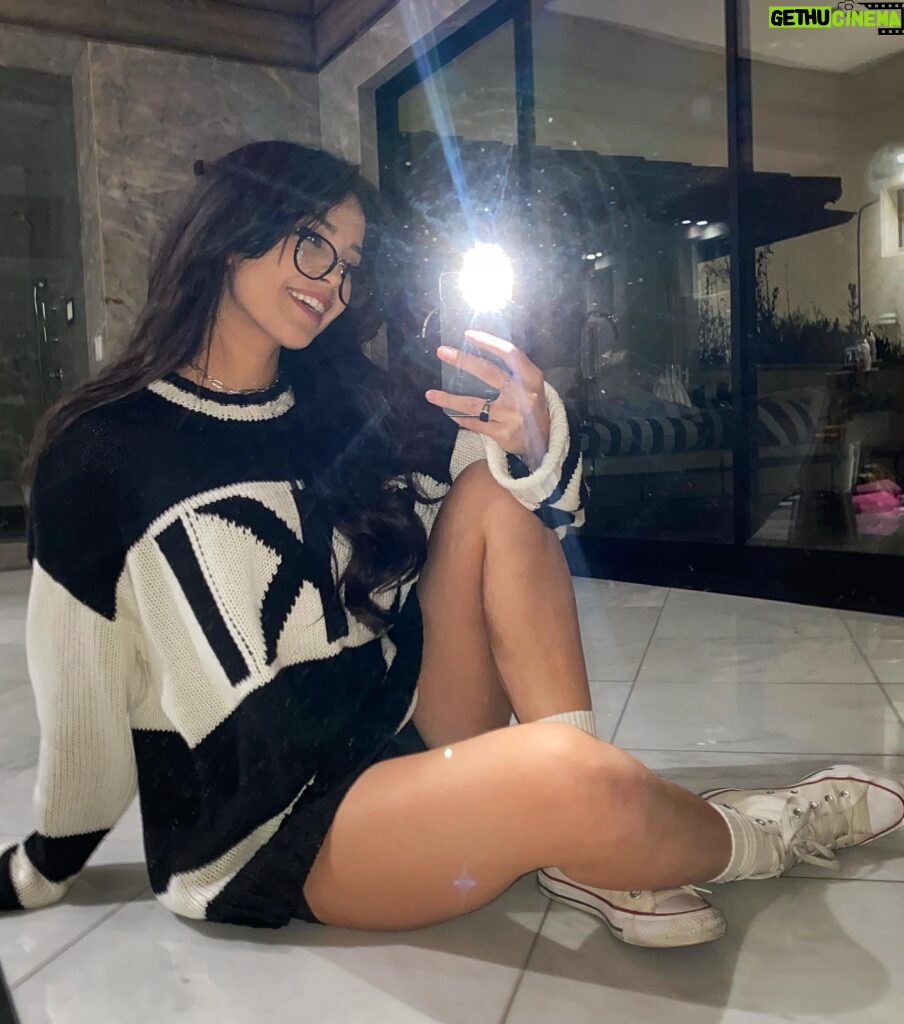Actress Valkyrae HD Instagram Photos and Wallpapers January 2024 ...