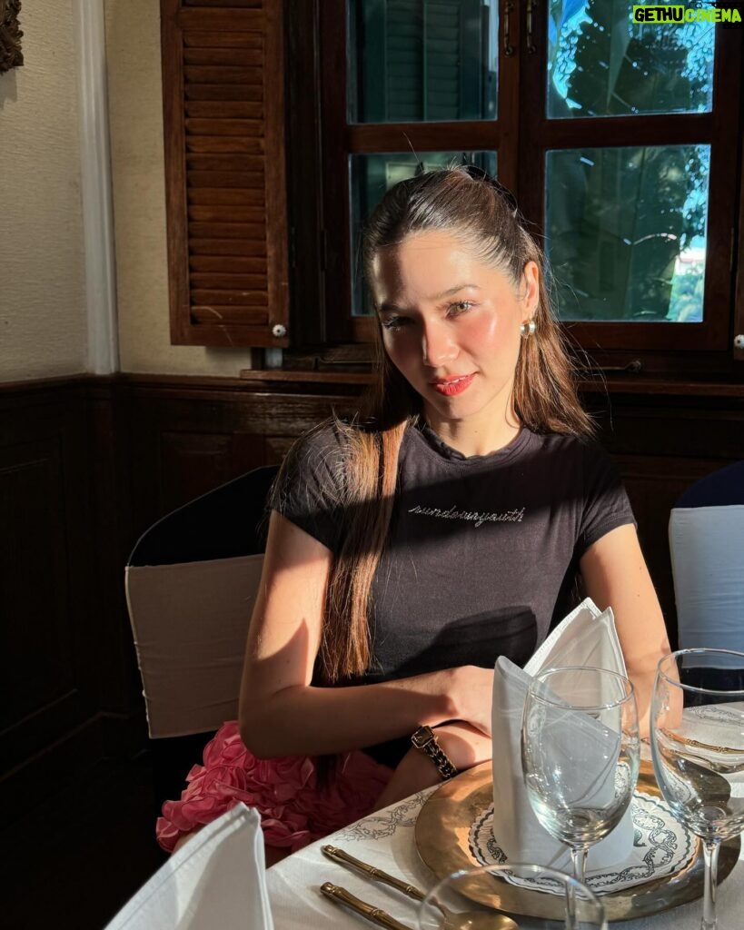 Actress Violette Wautier HD Instagram Photos and Wallpapers April 2024 ...
