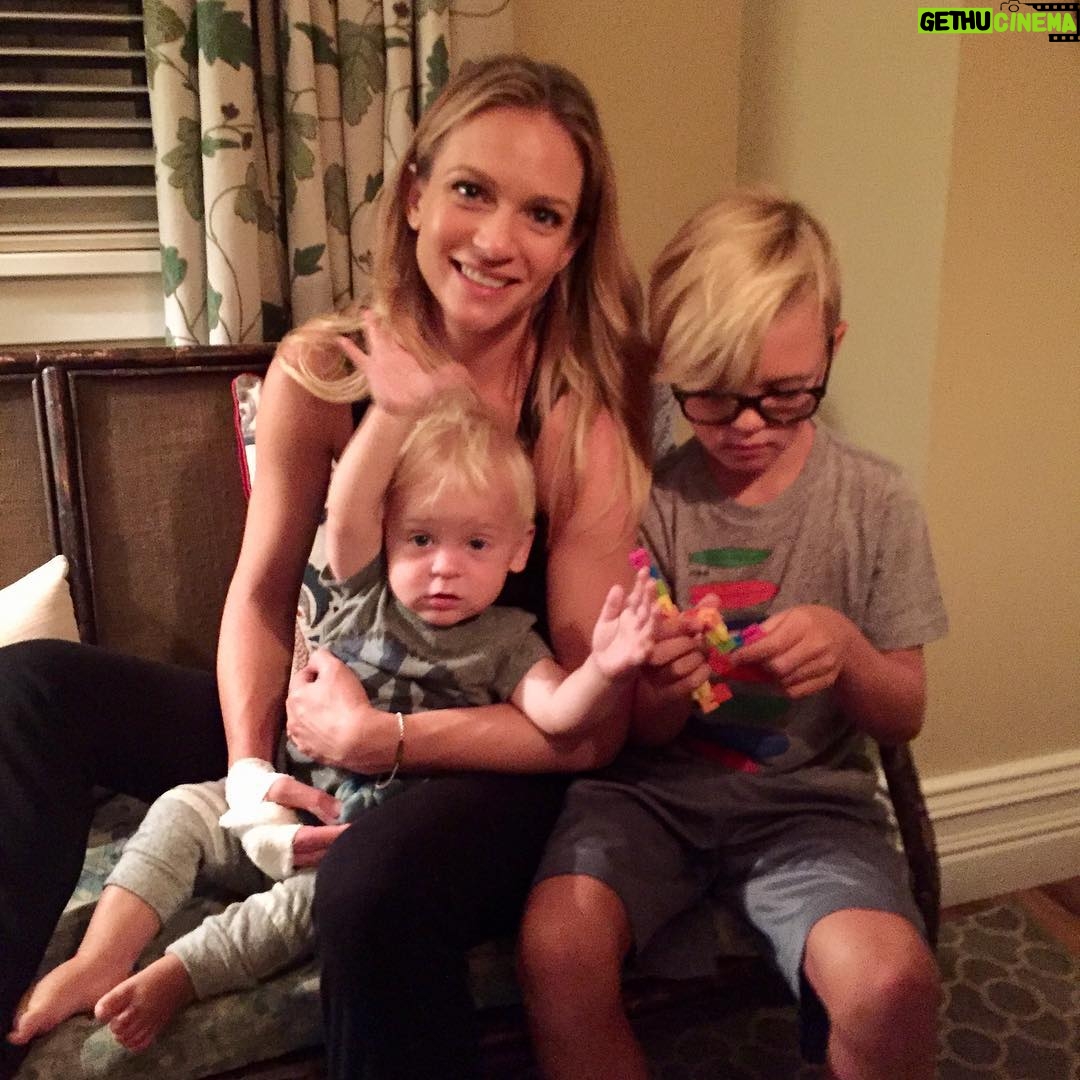 A.J. Cook Instagram – #bts of #criminalminds with these 2 cuties. Don’t ...