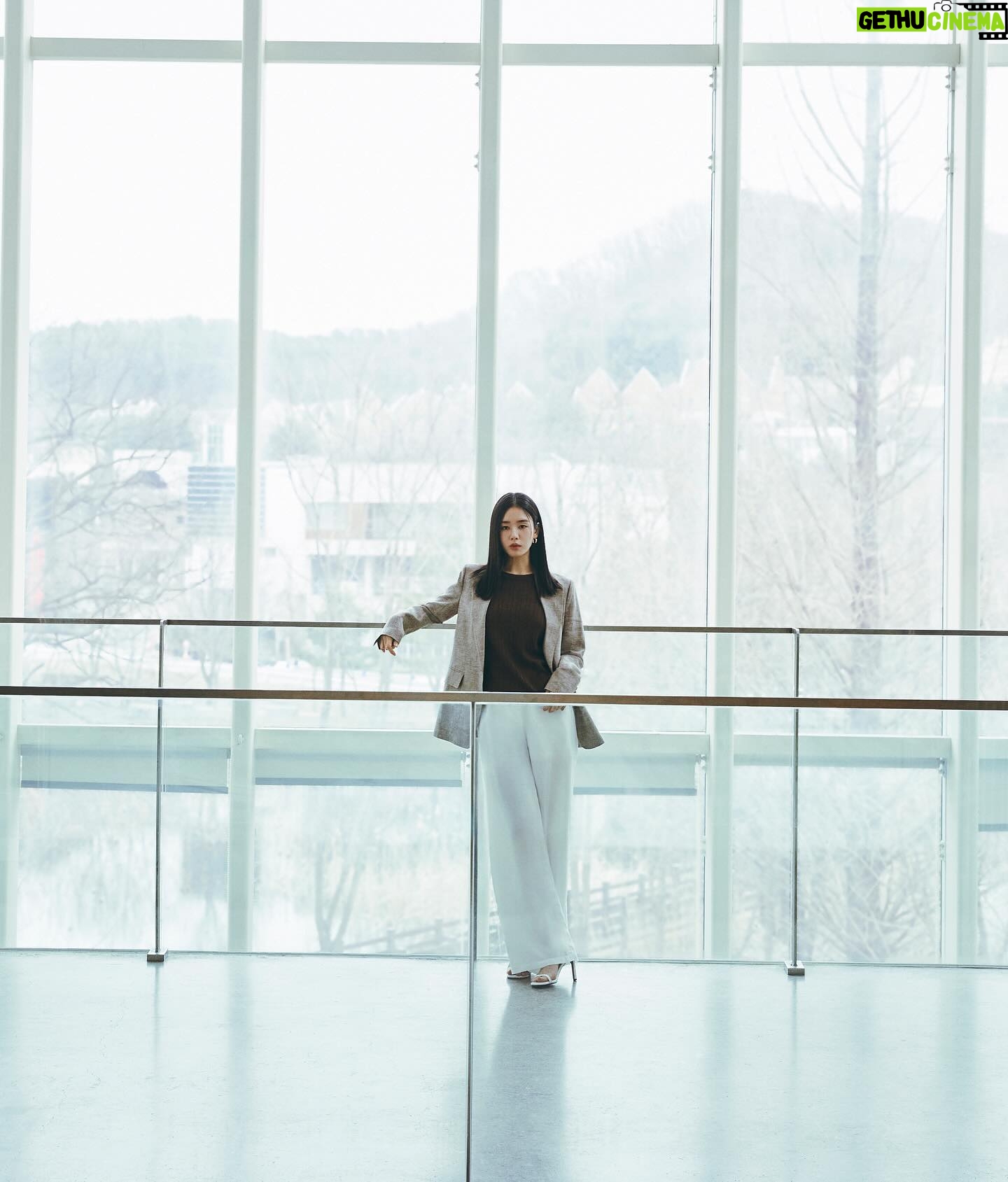 Actress Ahn Eun-jin HD Instagram Photos and Wallpapers April 2024 ...