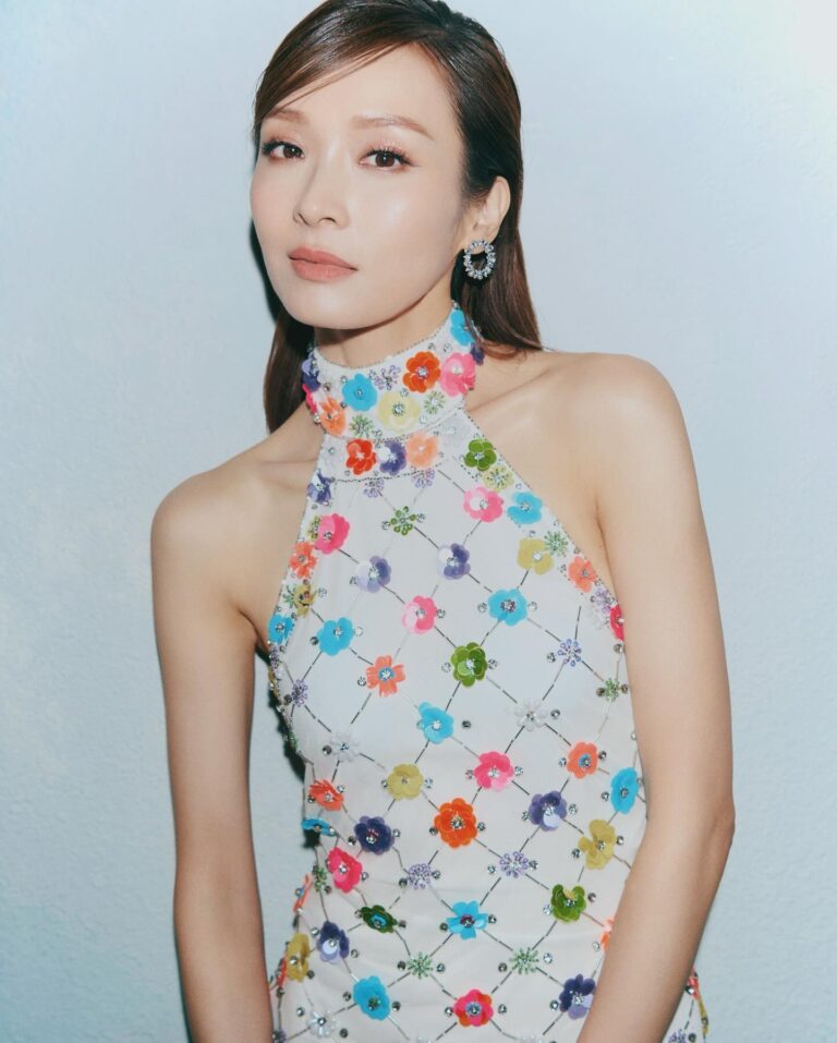 10 Most Popular Instagram Photos of Ali Lee