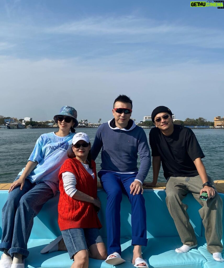 Actress Amanda Chou HD Instagram Photos and Wallpapers April 2024 ...