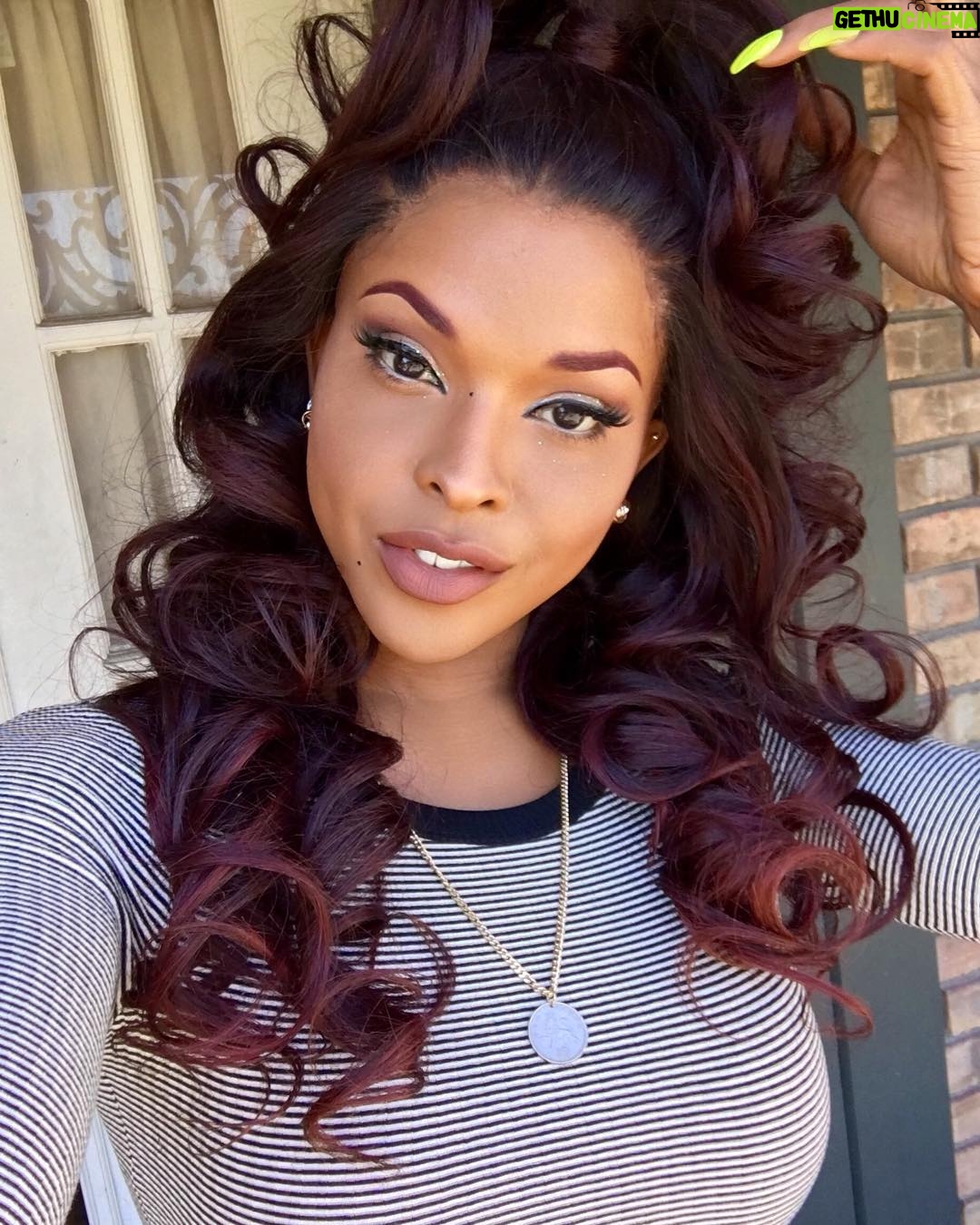Actress Amiyah Scott HD Instagram Photos and Wallpapers October 2016 ...