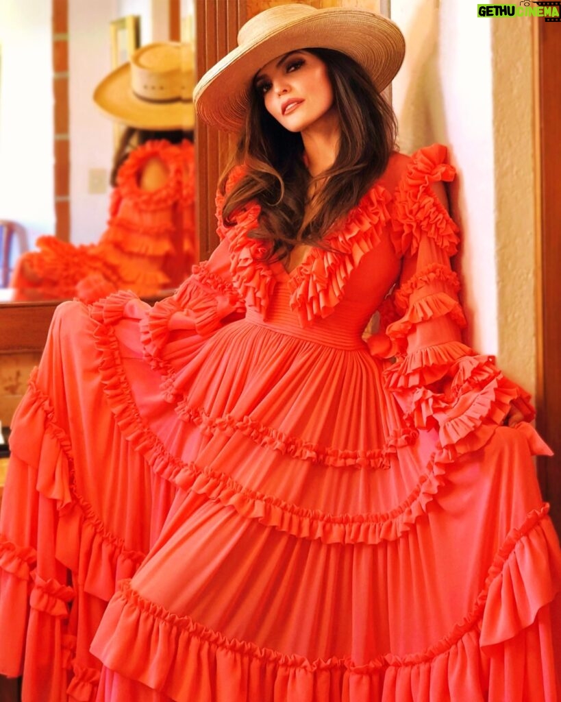 Actress Ana Bárbara HD Instagram Photos and Wallpapers March 2024 ...