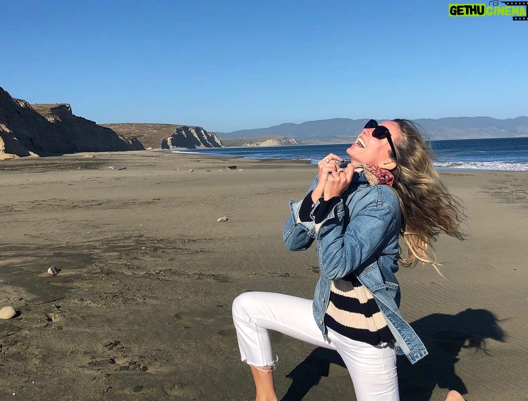 Annabelle Wallis Instagram – 👋 | Gethu Cinema