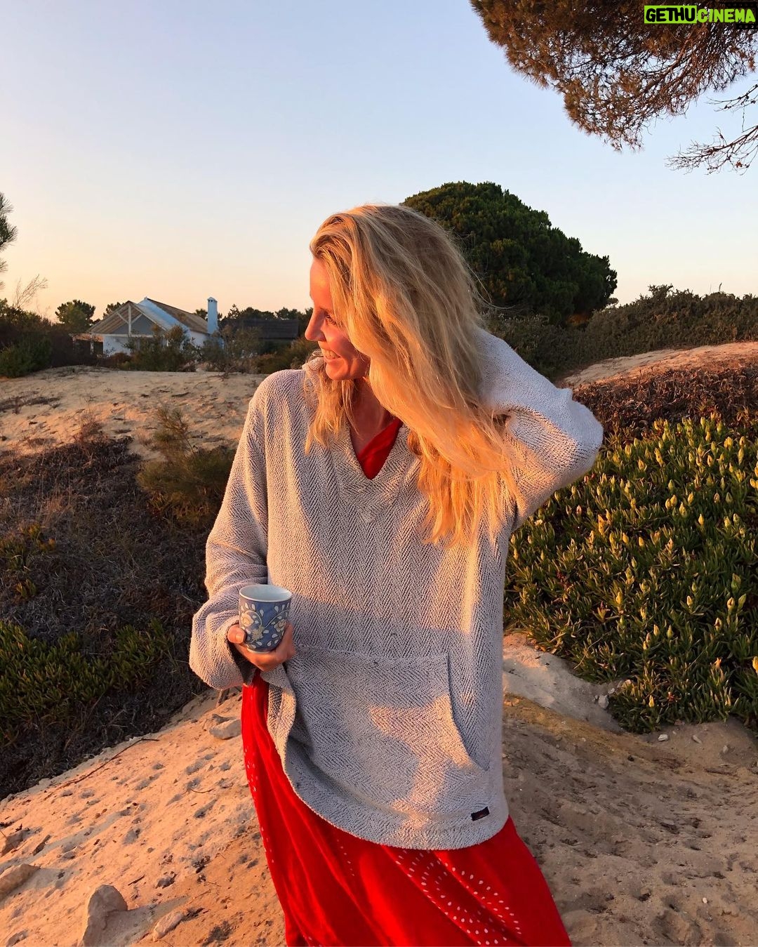 Annabelle Wallis Instagram – Styling…Comporta | Gethu Cinema