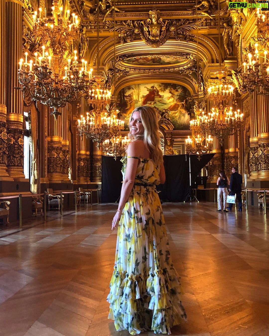 Annabelle Wallis Instagram – The Palais Garnier for the ballet ...