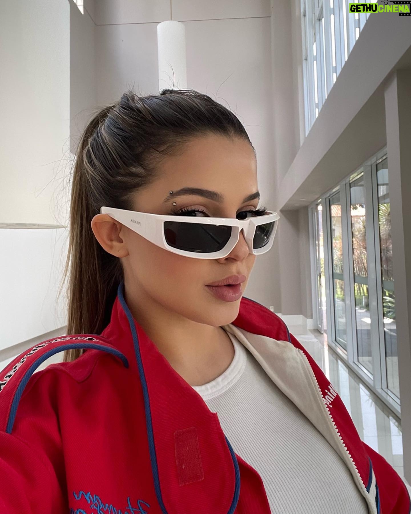 Belle Longwell Instagram – premier league | Gethu Cinema