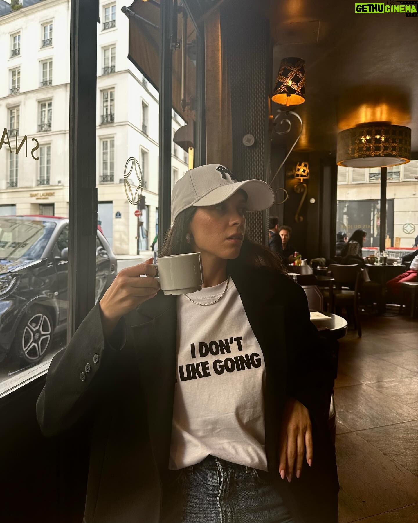 Actress Buçe Buse Kahraman HD Instagram Photos and Wallpapers April ...