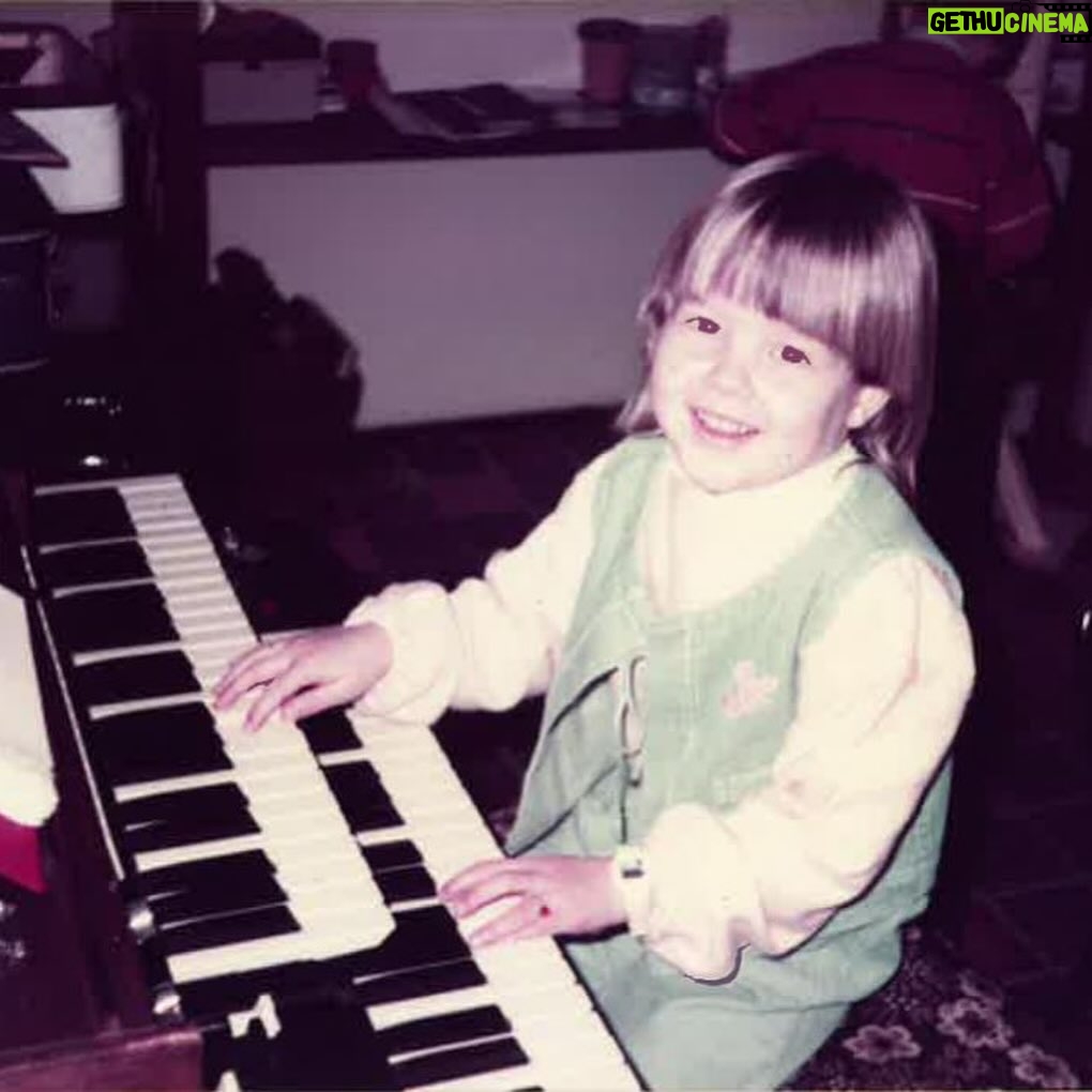 Chantal Janzen Instagram – Of ik iets met de piano heb, was de vraag ...