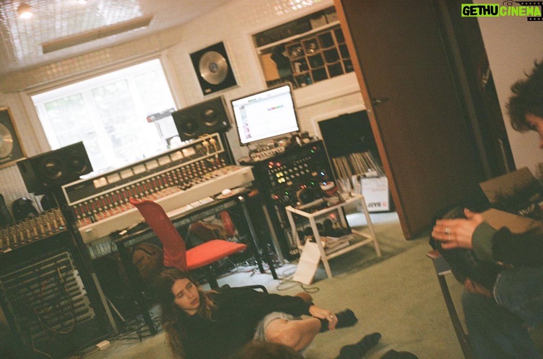 Clairo Instagram – 😴 Tilehouse Studios | Gethu Cinema