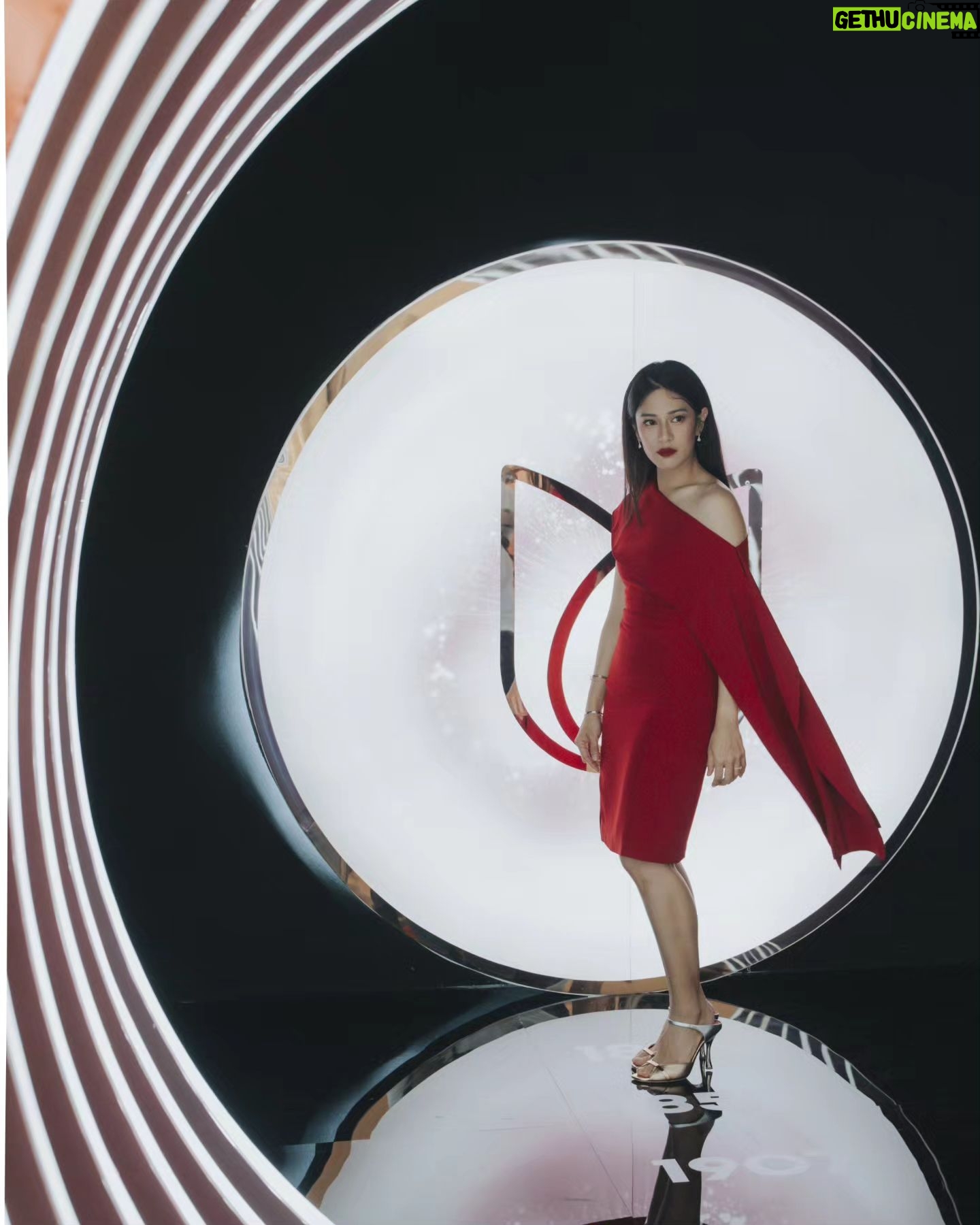 Dian Sastrowardoyo Instagram – So happy to attend the launch of Ponds Skin Institute Time ...